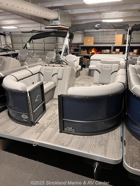 Pontoon - 2024 Crest Pontoons Classic LX 220 L | Motor & Keel