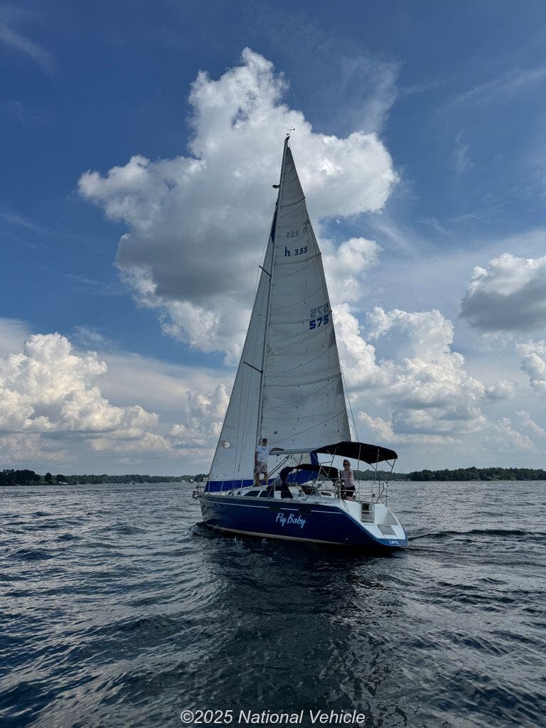 Cruiser - 1991 Hunter Legend 35.5 | Motor & Keel