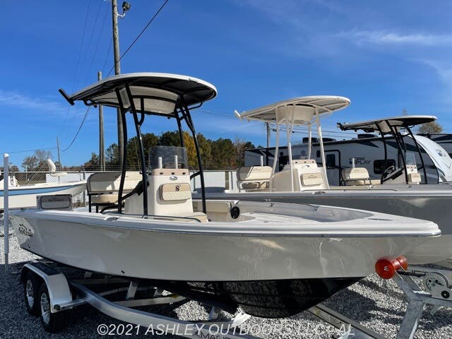 2022 Sea Chaser Bay Runner Series 21 LX