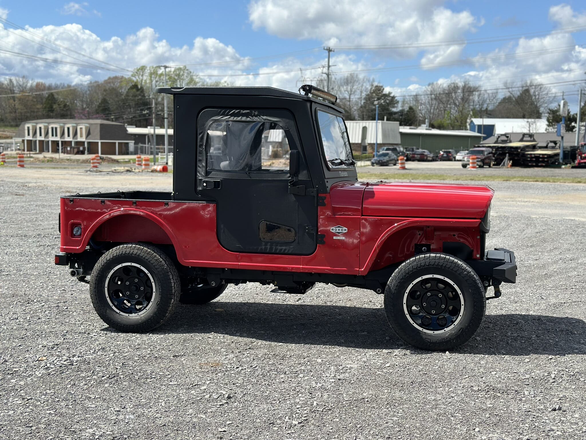 2024 Mahindra Roxor