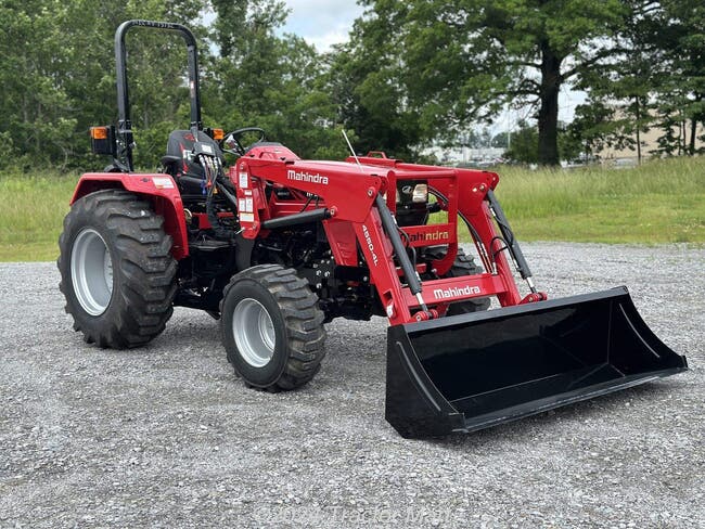 2023 Mahindra 4500 Series 4550 W/ LOADER