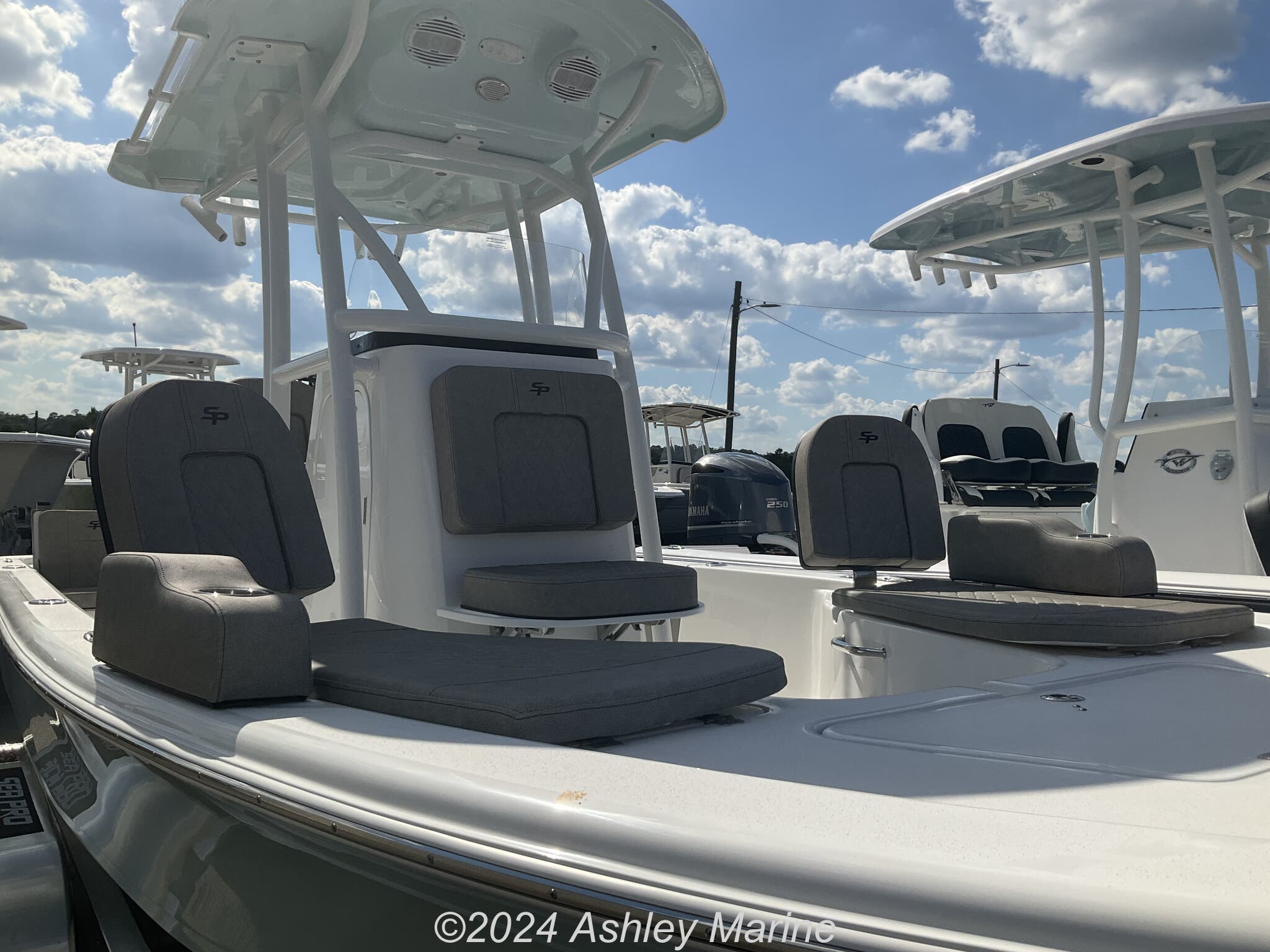 2024 Sea Pro 230 Bay