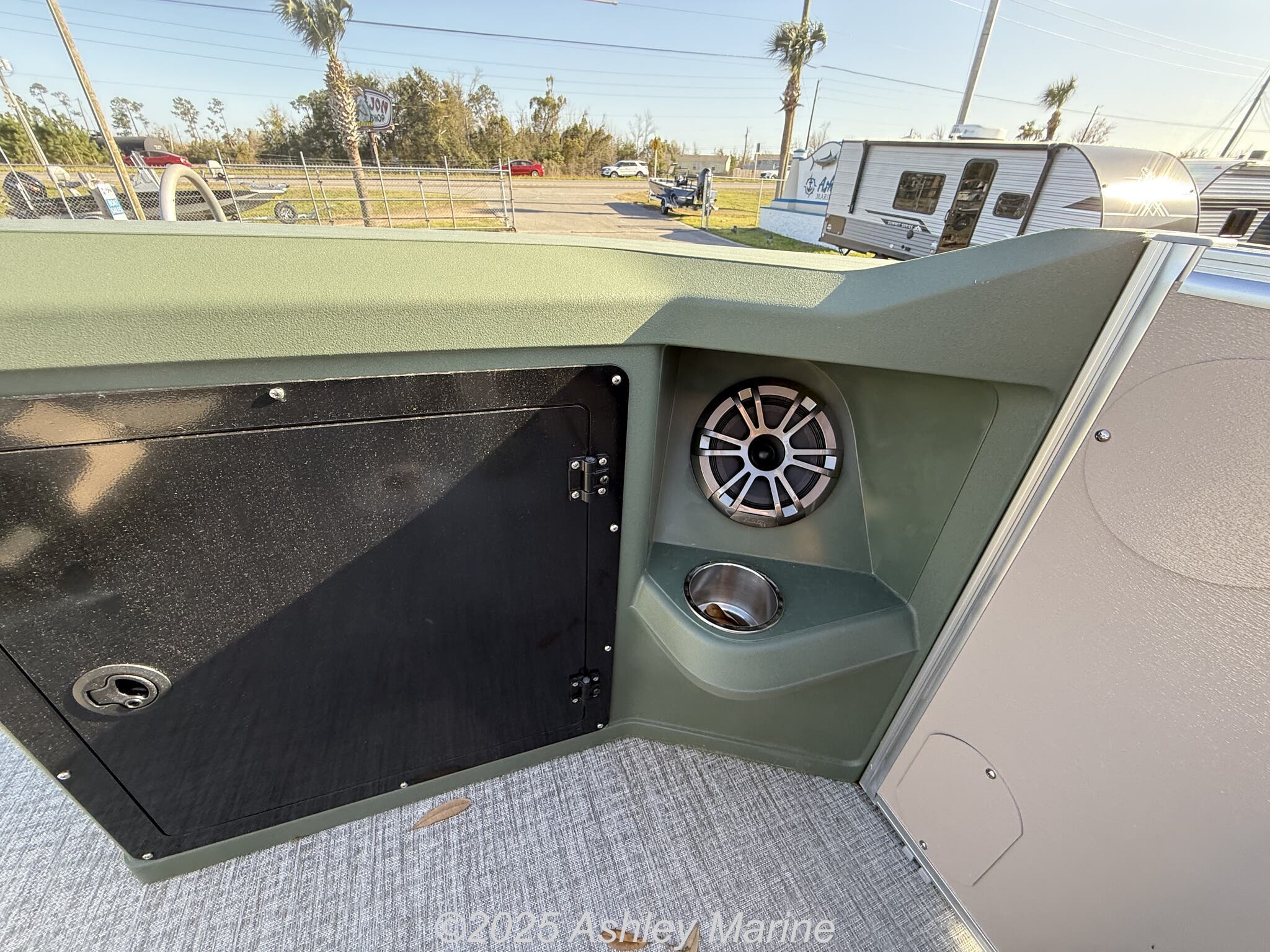 2025 Avalon GS GEO FISH 25 T TOP