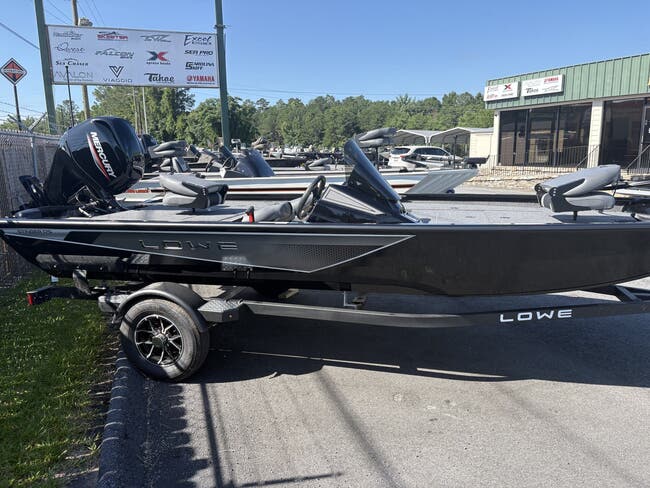 2025 Lowe Boats Stinger 175