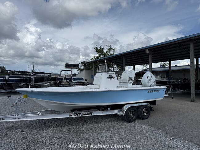 2026 Sea Pro 242 242 WITH ZIPWAKES