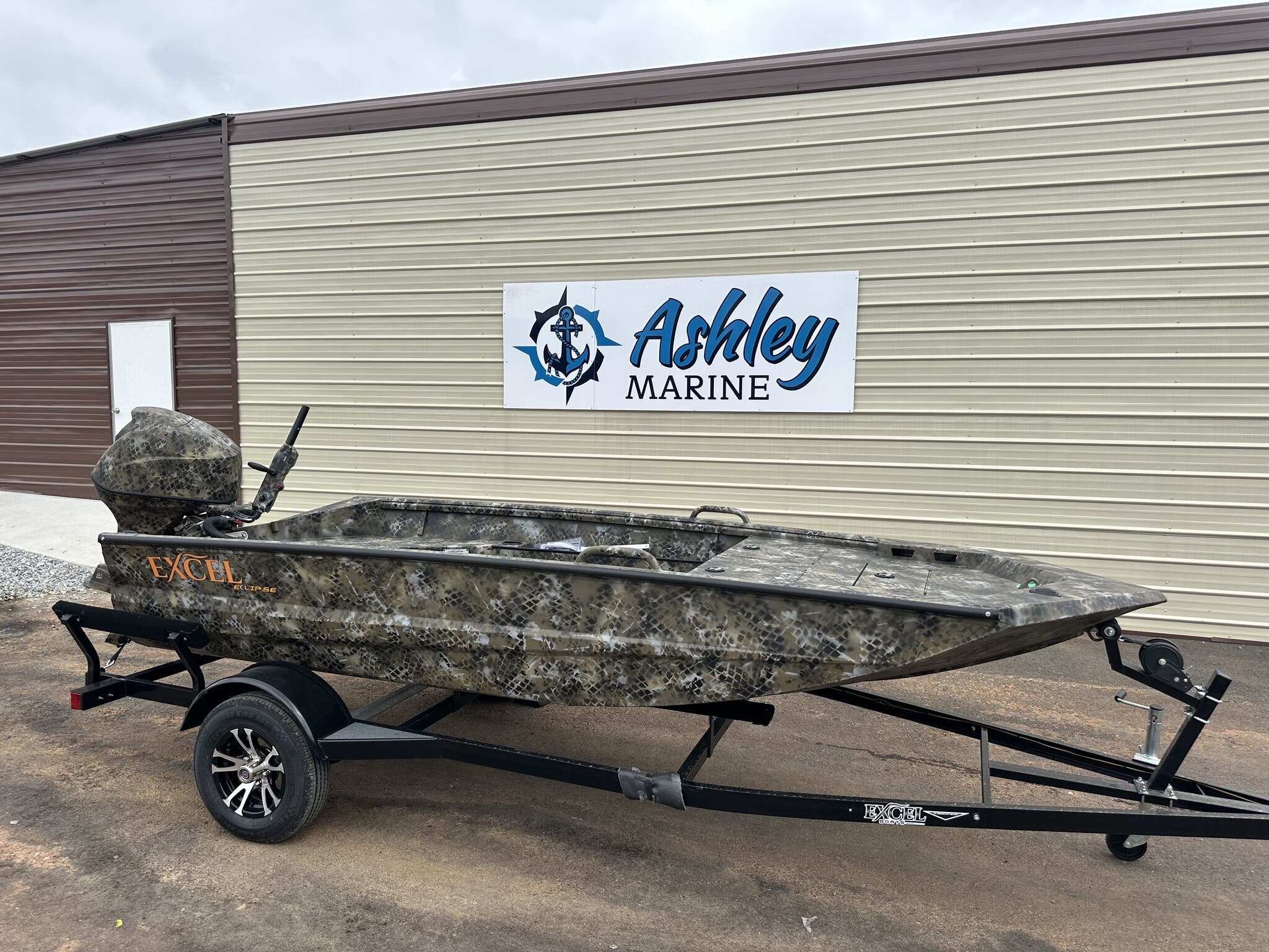 Duck Boat - 2026 Excel 1554 Eclipse | Motor & Keel