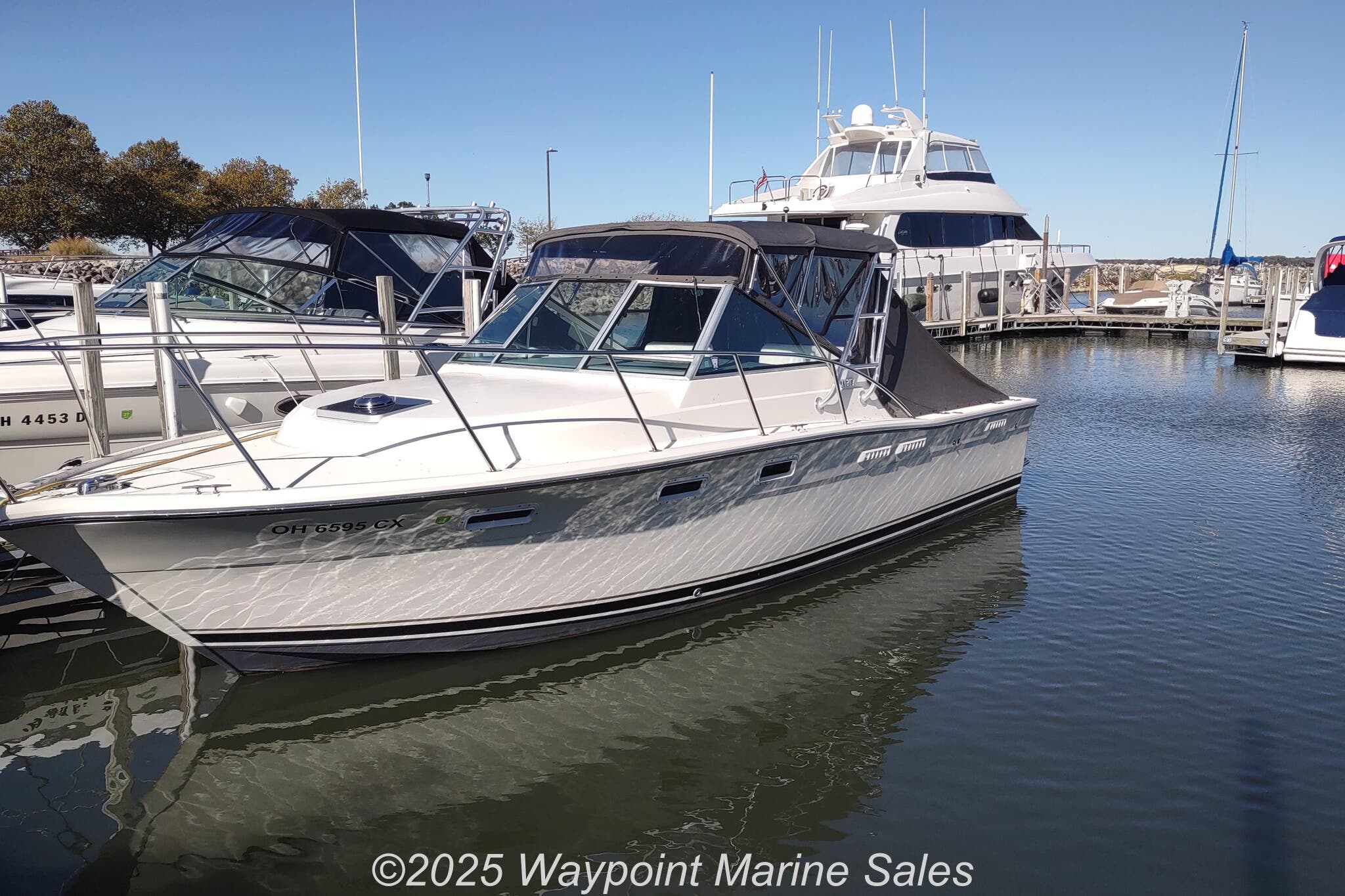 Express Cruiser - 1992 Tiara Yachts 2700 Open | Motor & Keel