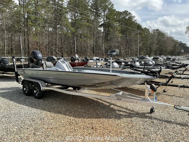 2025 Xpress Hyper-Lift Bass Series