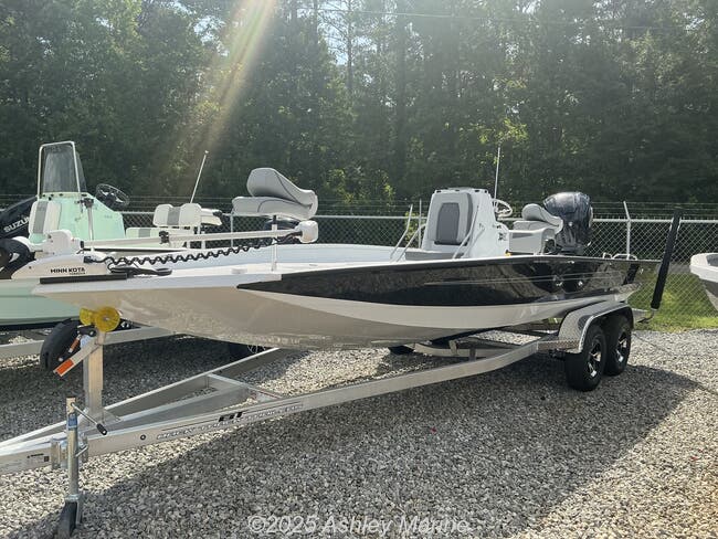 2026 Xpress Hyper-Lift Series H22B