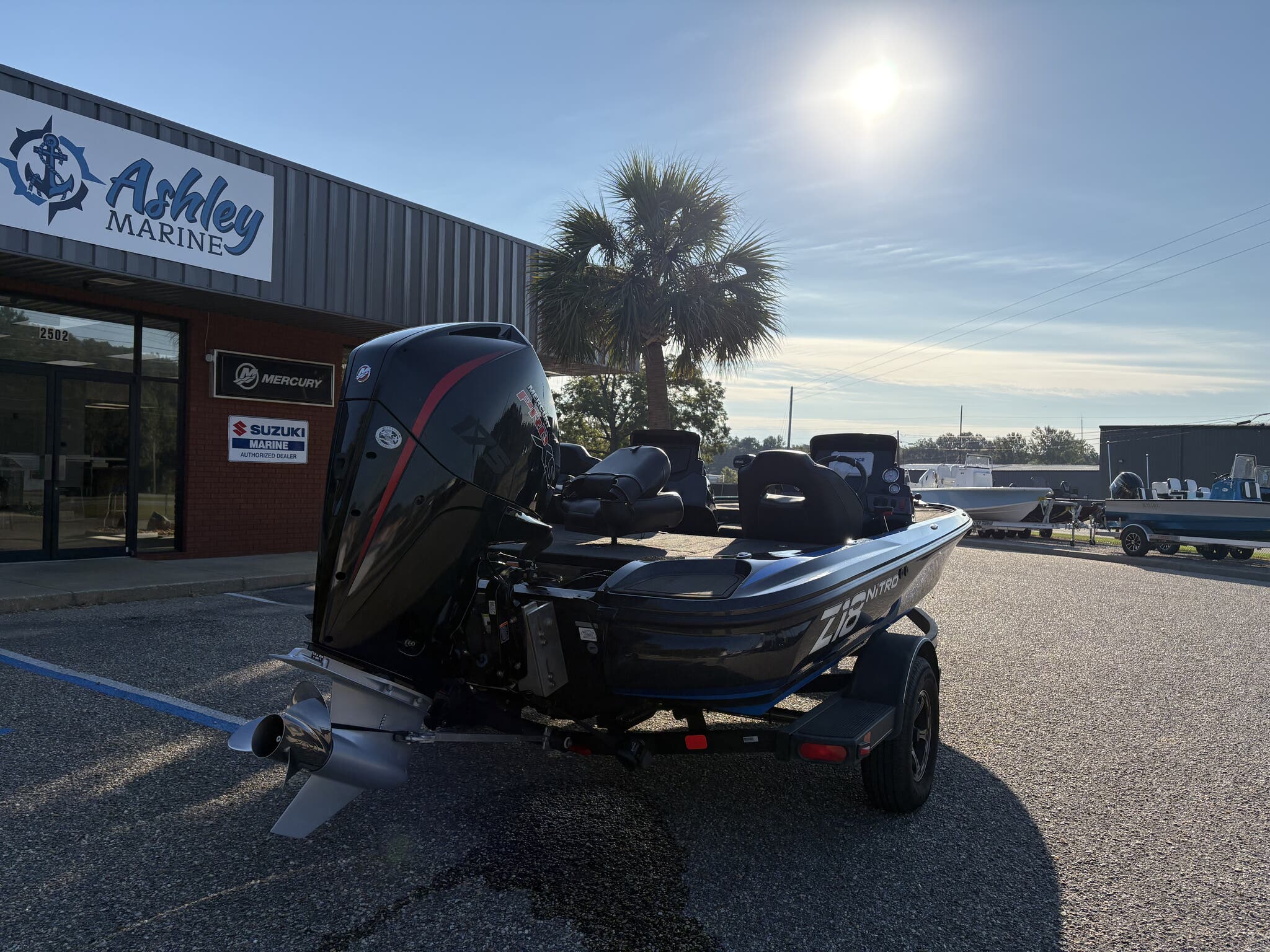 Bass Boat - 2022 Nitro Z 18 DUAL CONSOLE | Motor & Keel
