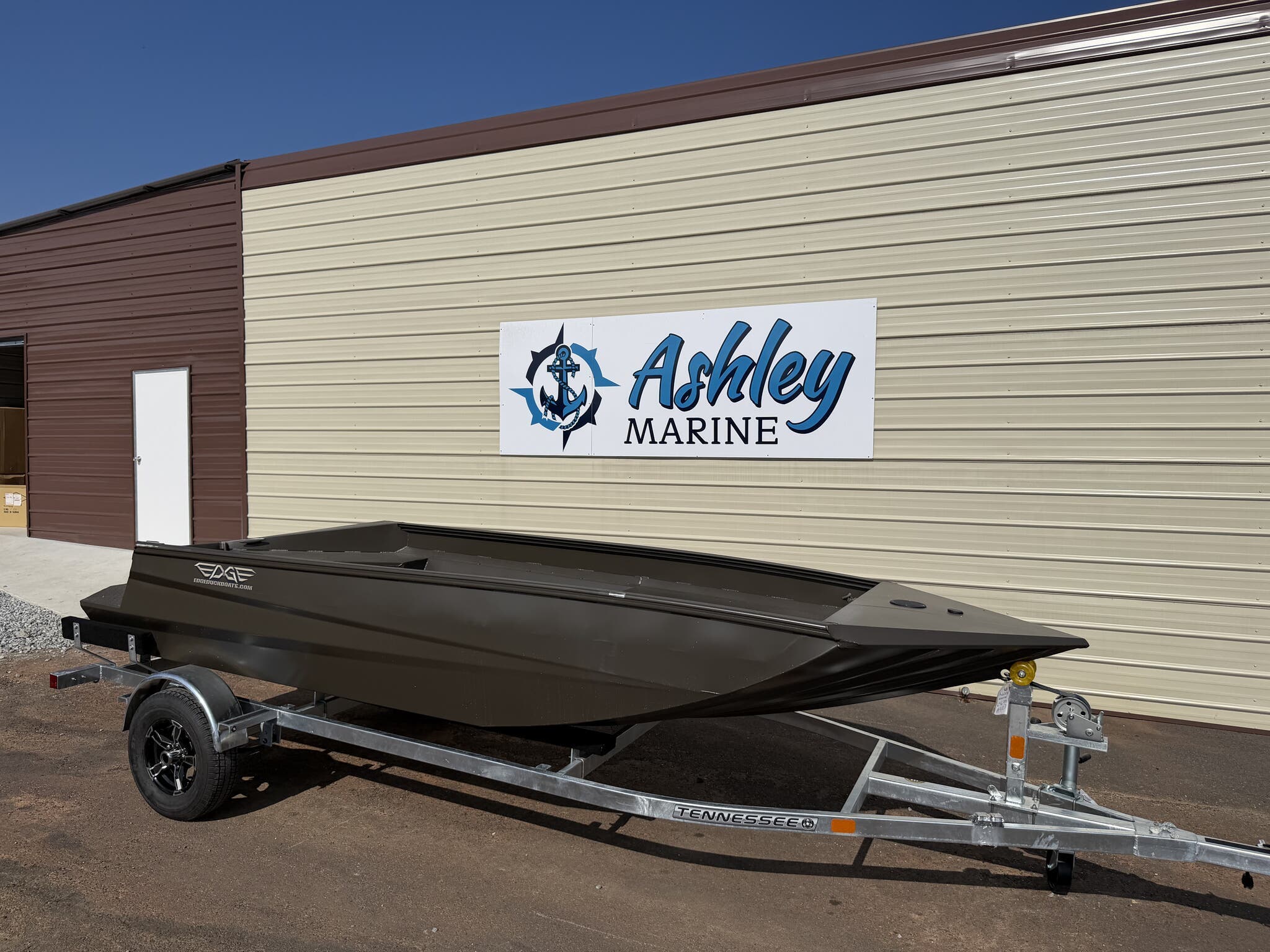 Duck Boat - 2026 Edge Duck Boats Sportsman Series 656DB MID DECK ...