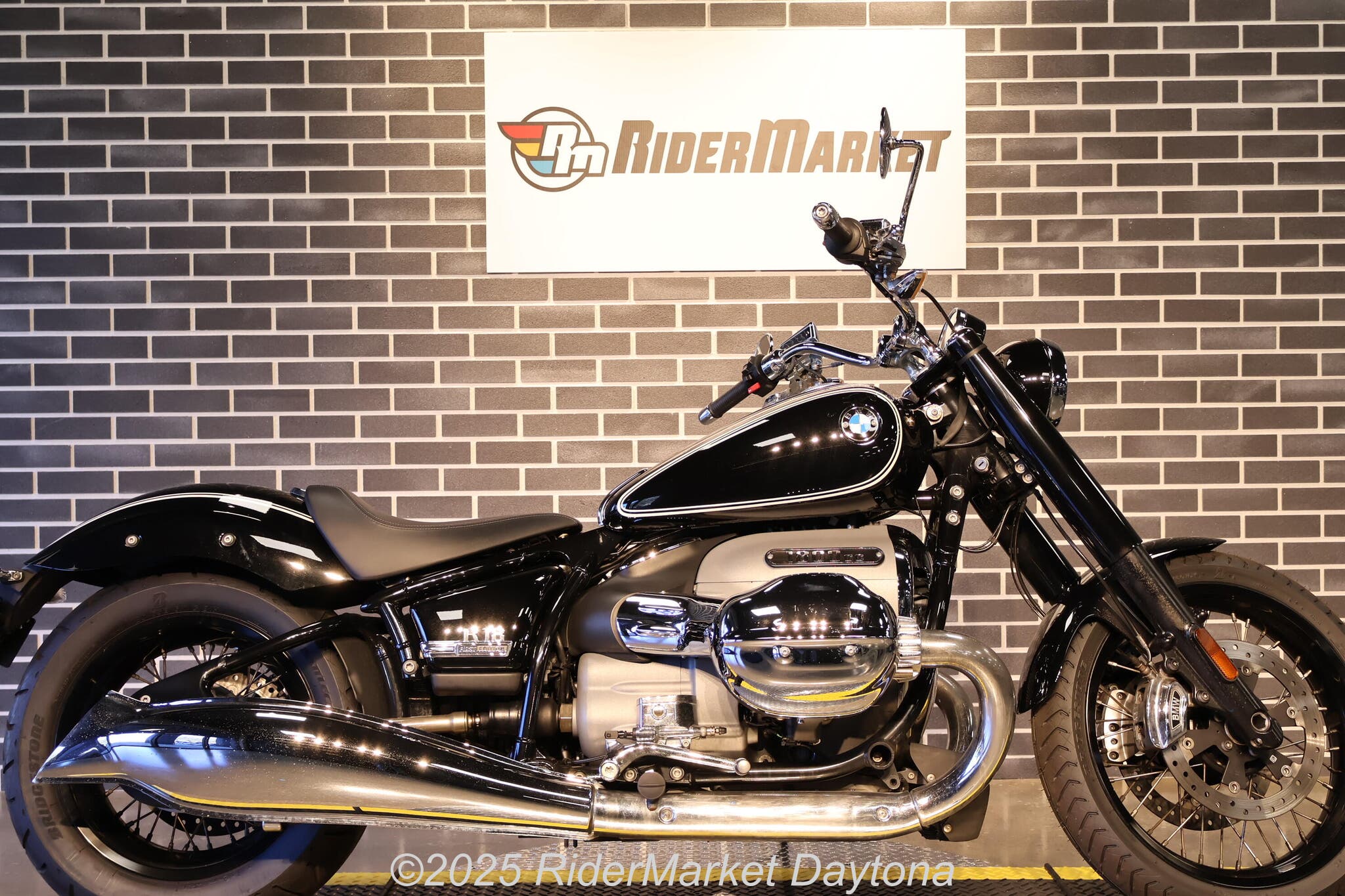 Motorcycle For Sale - 2021 BMW R 18 First Edition | Rev & Roam